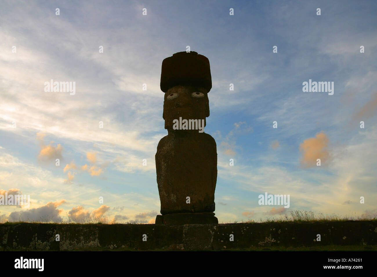 Easter Island Rapa Nui Chile statue tiki Stock Photo - Alamy