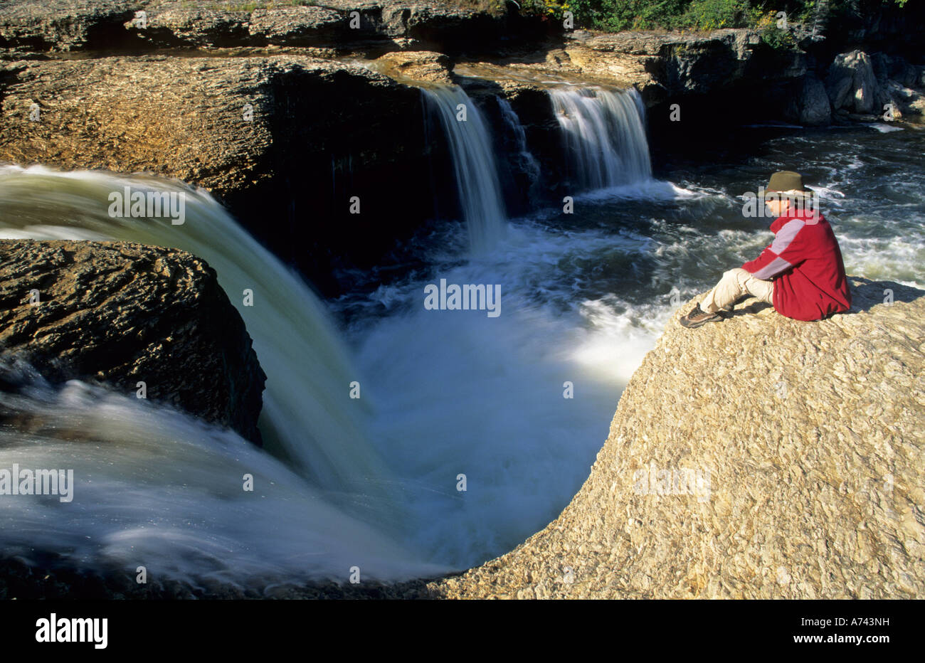 Cameron river hi-res stock photography and images - Alamy