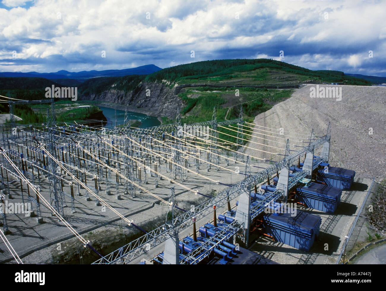 Wac bennett dam bc canada hi-res stock photography and images - Alamy