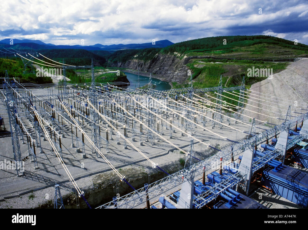 Bennett dam hi-res stock photography and images - Alamy