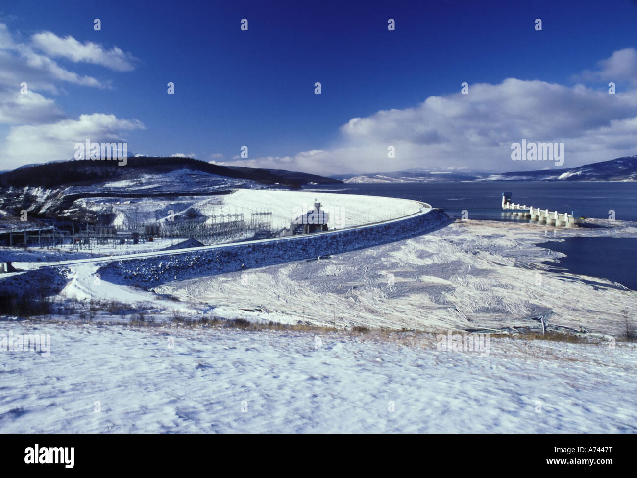 Wac bennett dam bc canada hi-res stock photography and images - Alamy