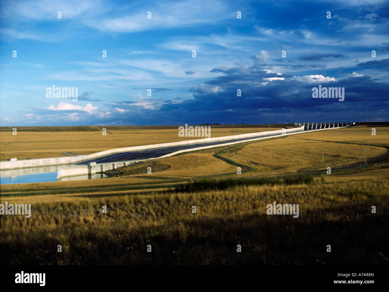 At gardiner dam hi-res stock photography and images - Alamy