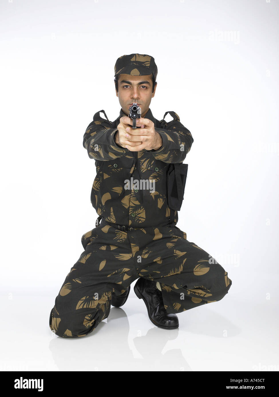 Pointing revolver hi-res stock photography and images - Alamy