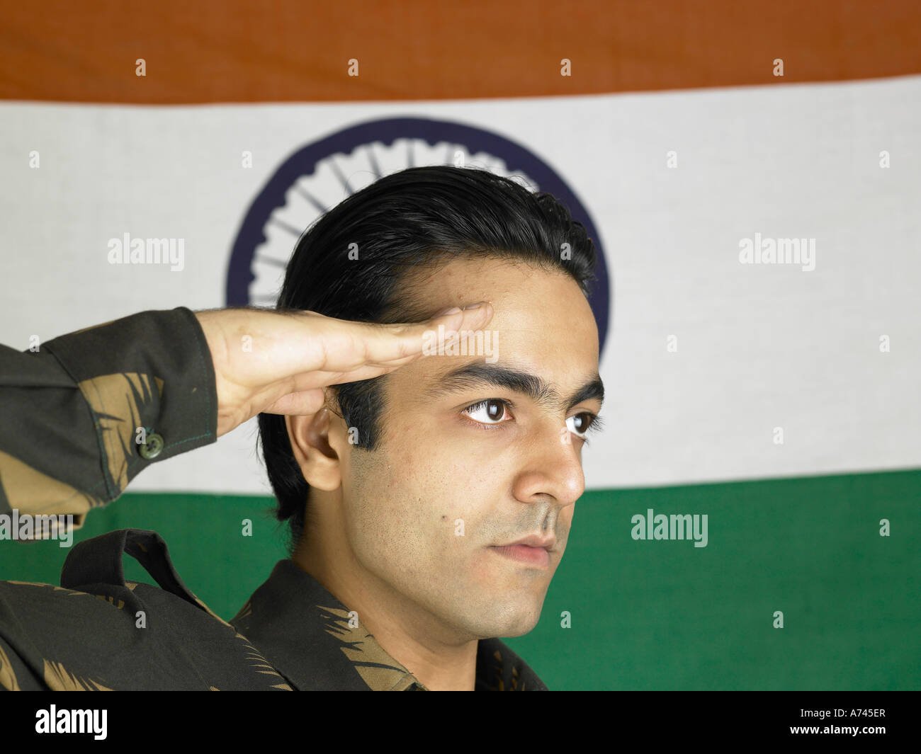 India saluting man hi-res stock photography and images - Alamy