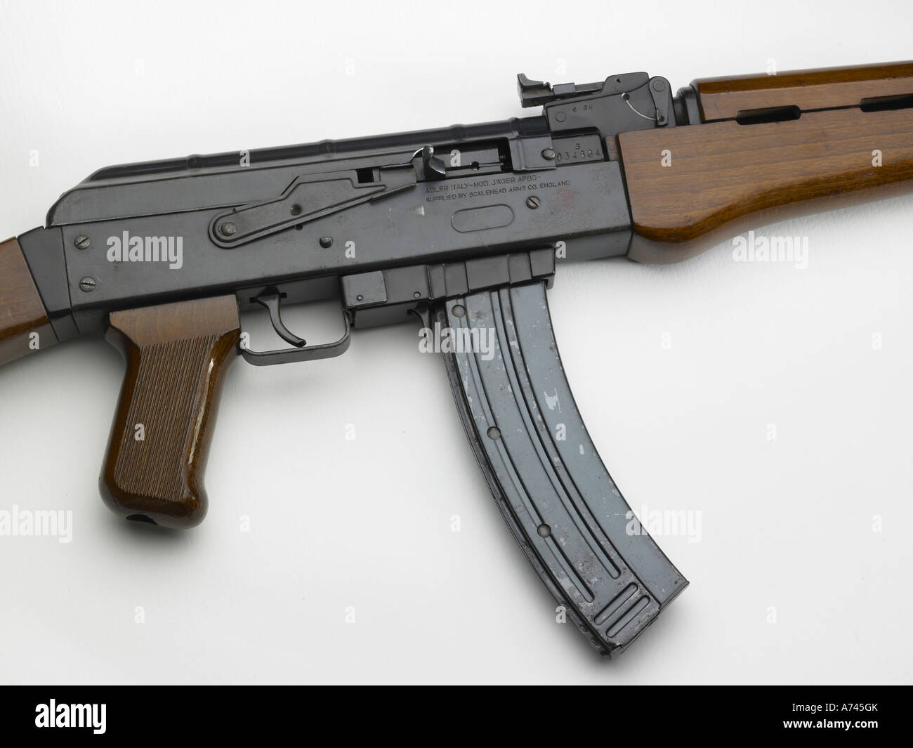 VDA 201761 One AK 47 gun on white background Stock Photo - Alamy
