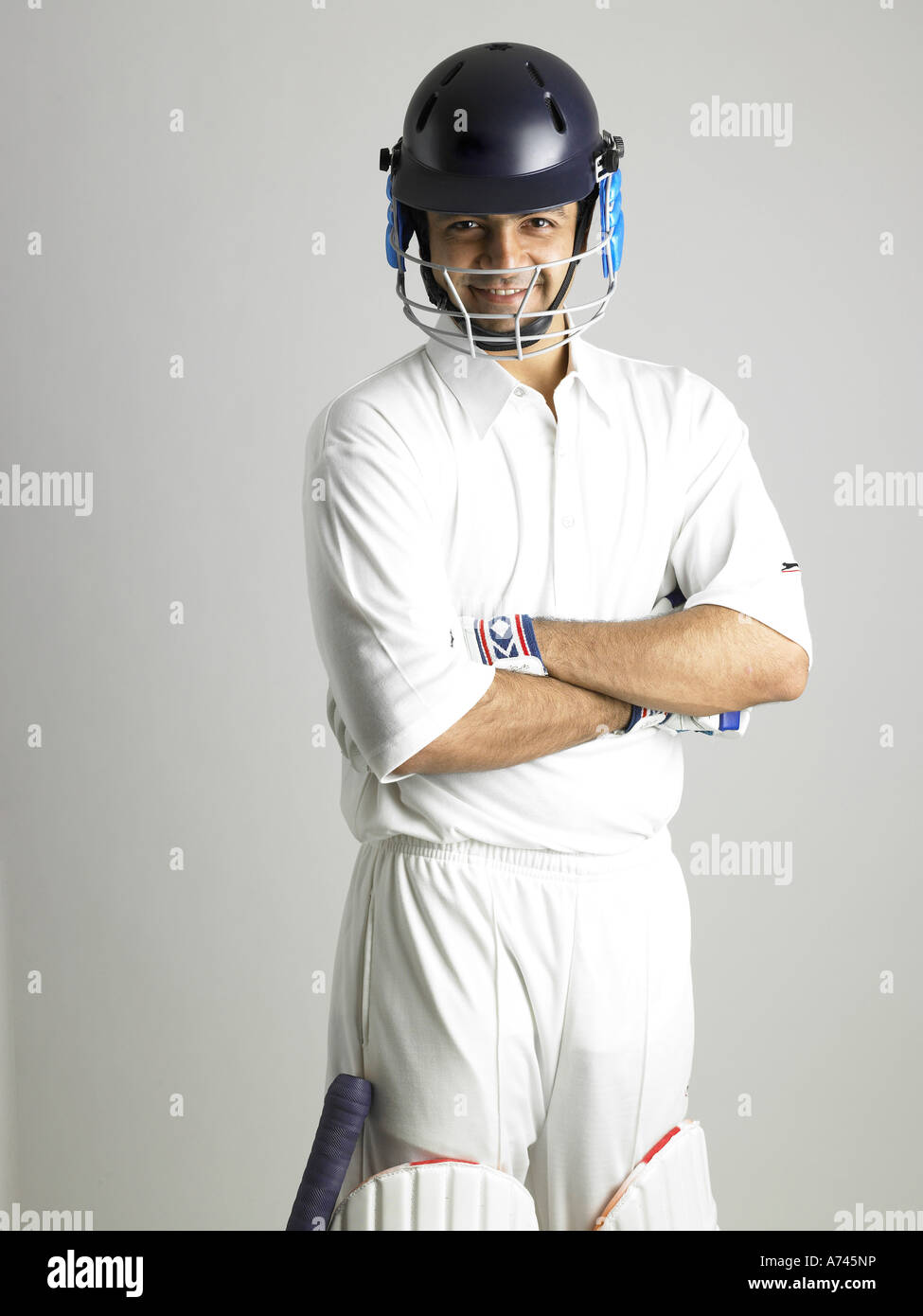 Cricket batsman test hi-res stock photography and images - Alamy