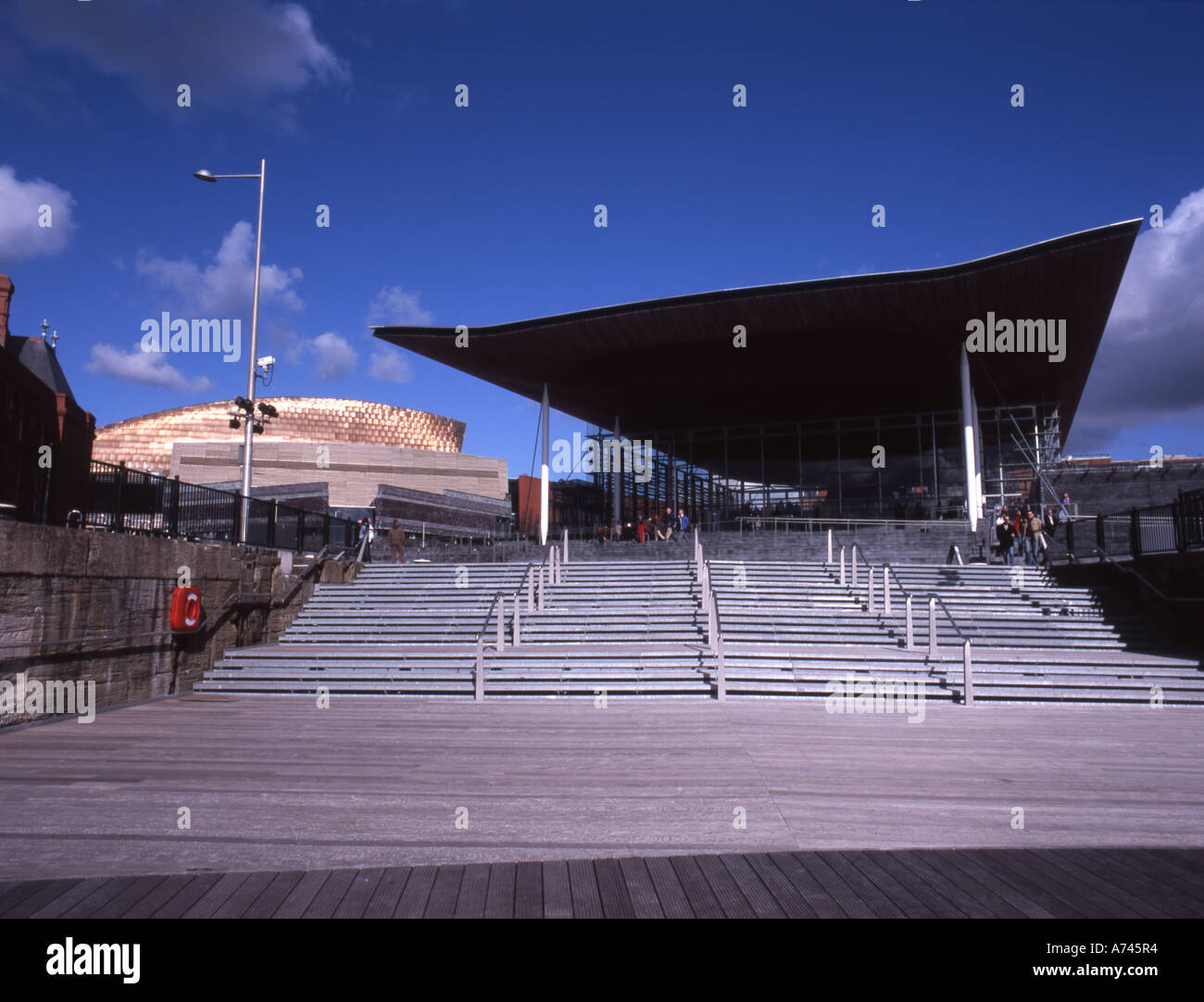 Welsh government senate building hi-res stock photography and images ...