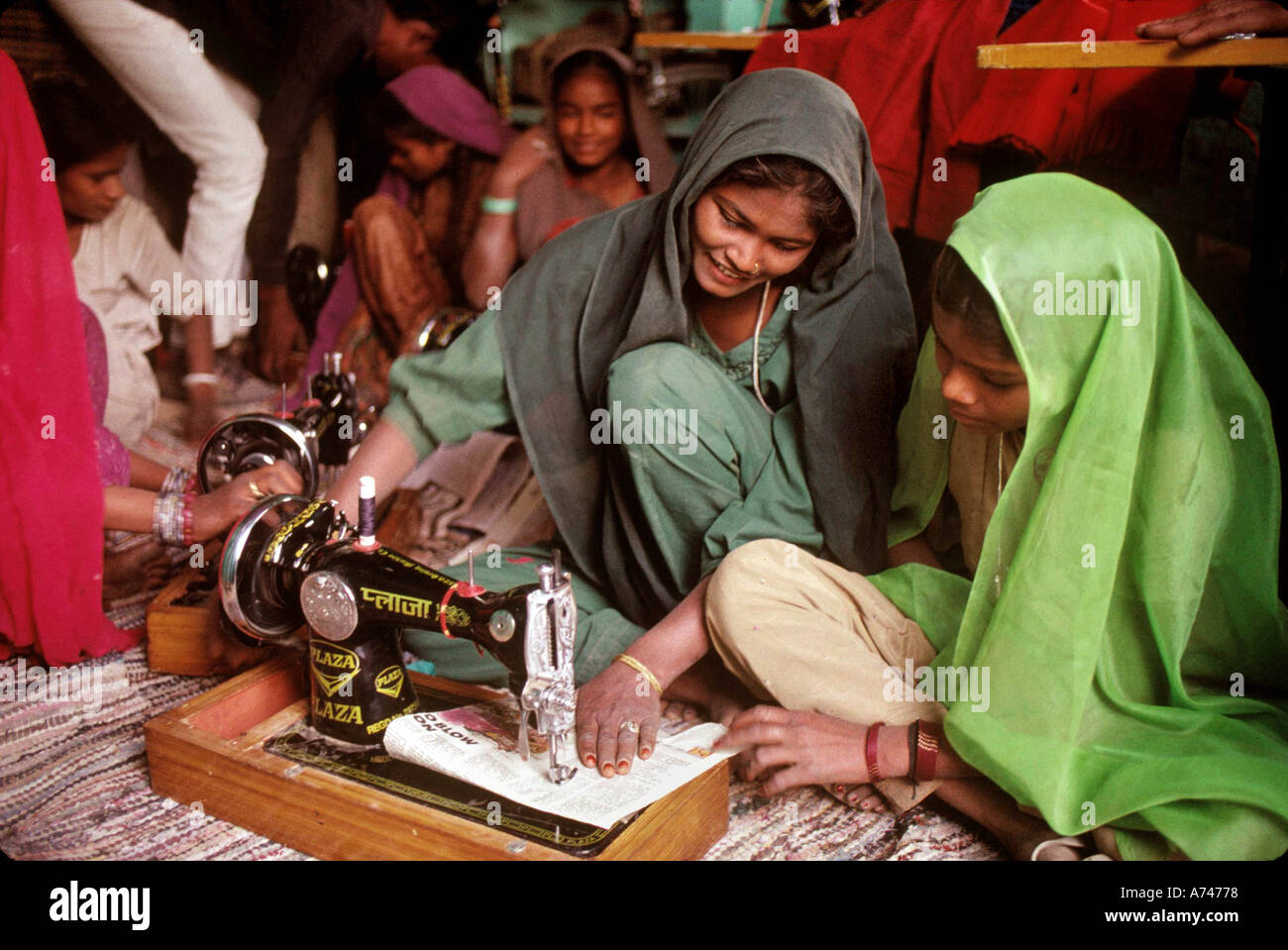 Sewing and sewing machines hi-res stock photography and images - Alamy
