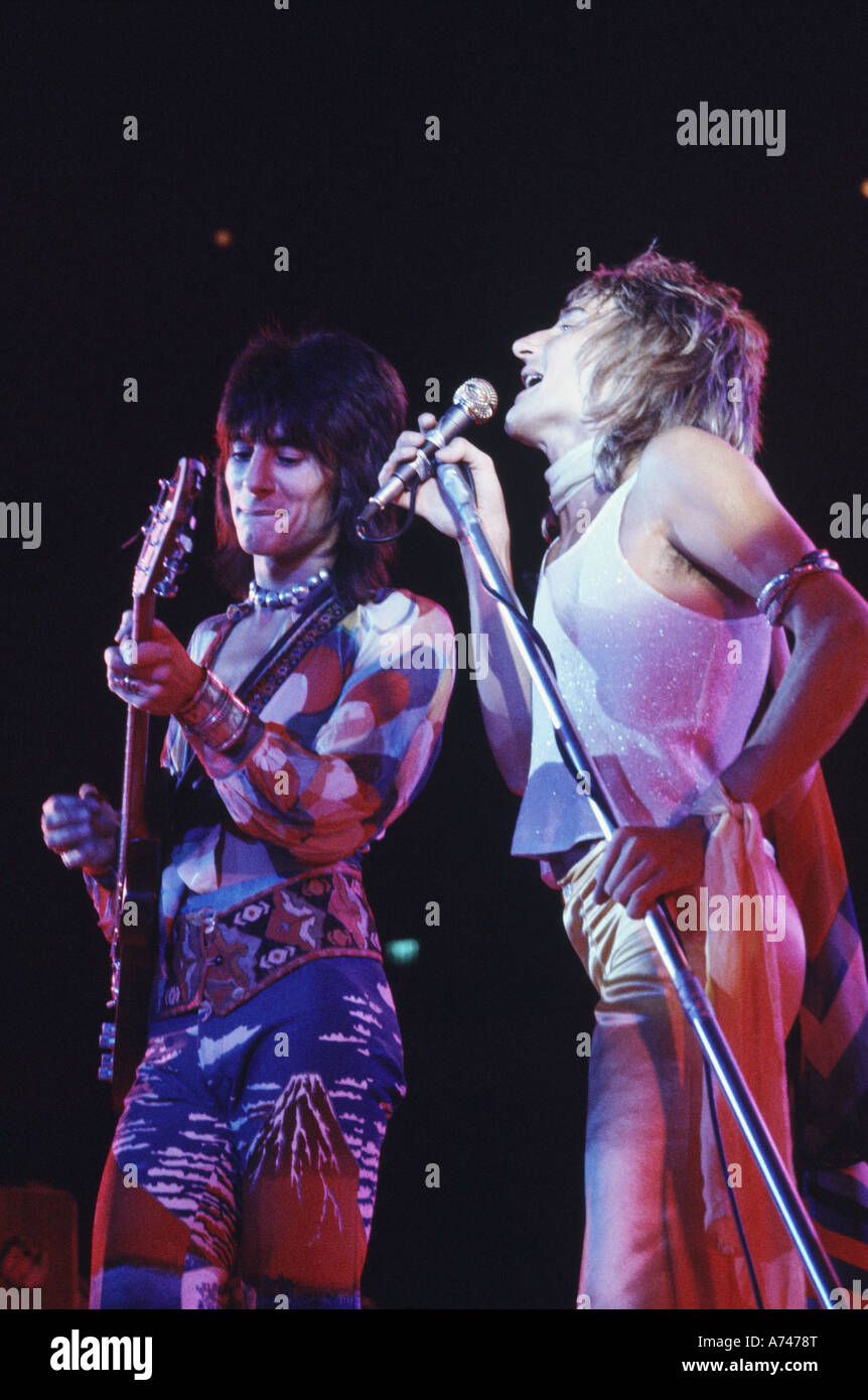 Ronnie Wood Rod Stewart Stock Photos & Ronnie Wood Rod Stewart Stock Images - Alamy