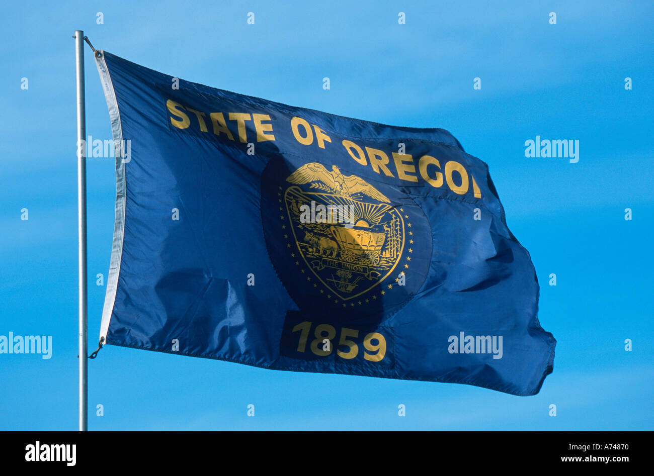 Oregon state flags hi-res stock photography and images - Alamy