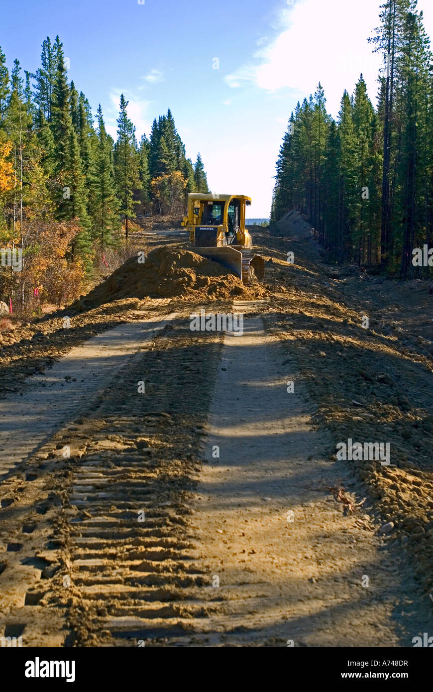 Construct a road hi-res stock photography and images - Alamy