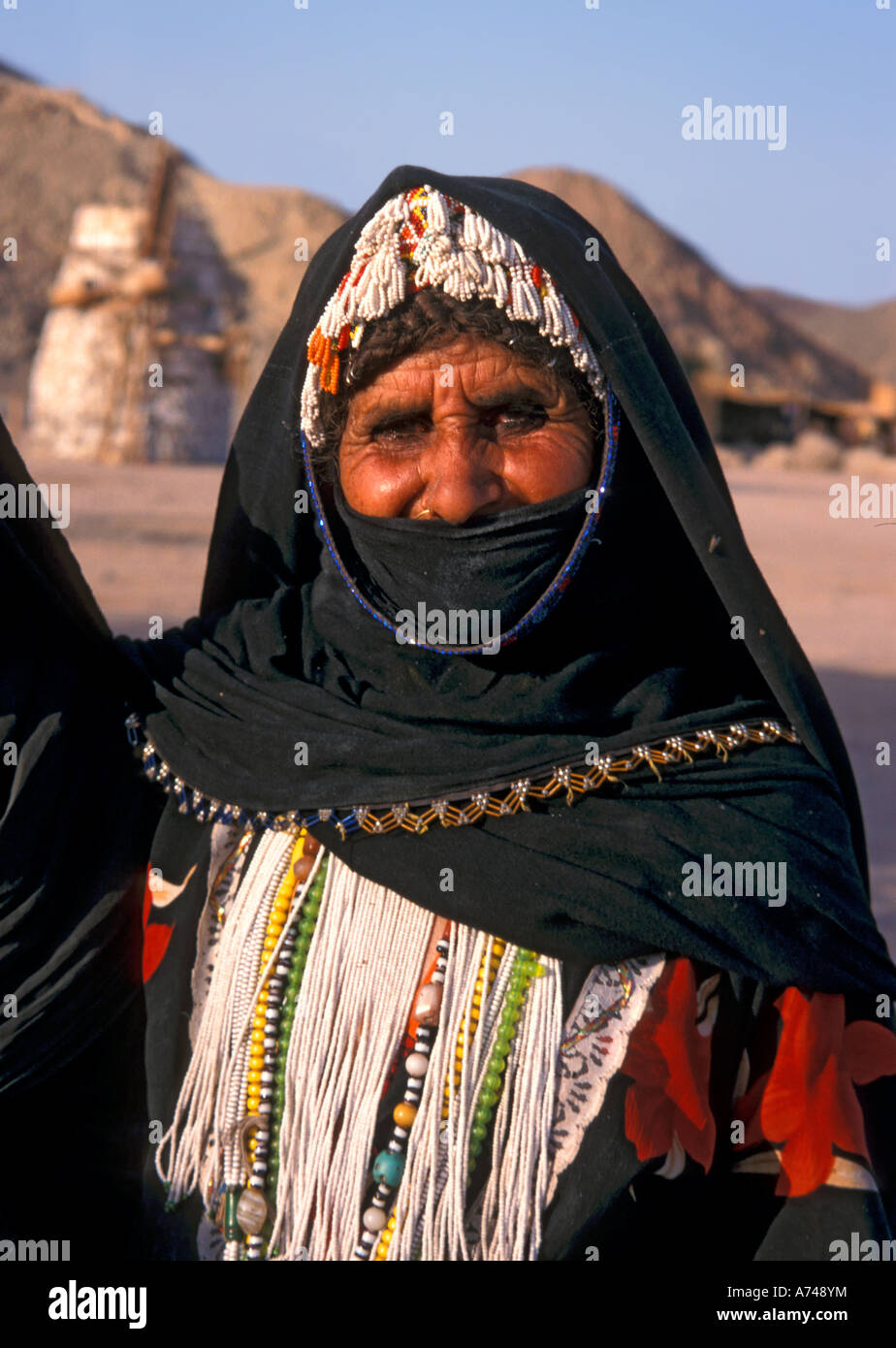 Poor egypt women hi-res stock photography and images - Alamy