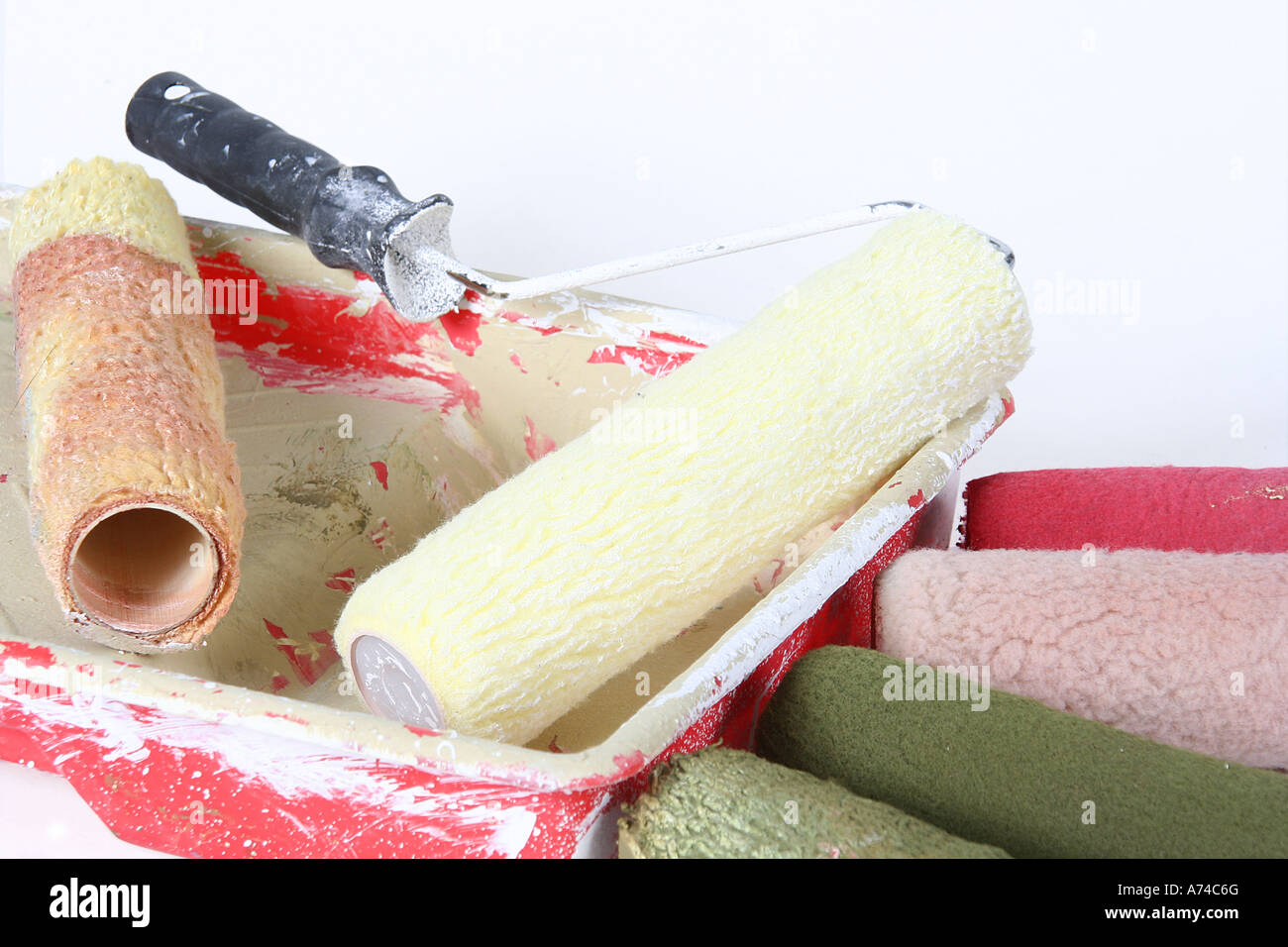 Paint roller with pail and handle Stock Photo - Alamy