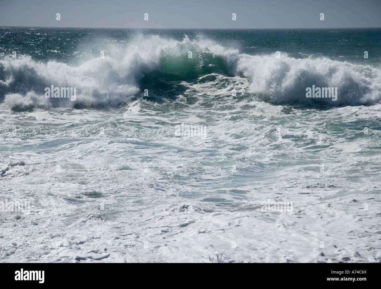 Dangerous surf with undertow crashes ashore at Duncans Landing ...