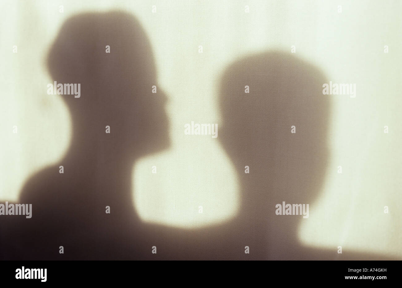 Facing viewer hi-res stock photography and images - Alamy