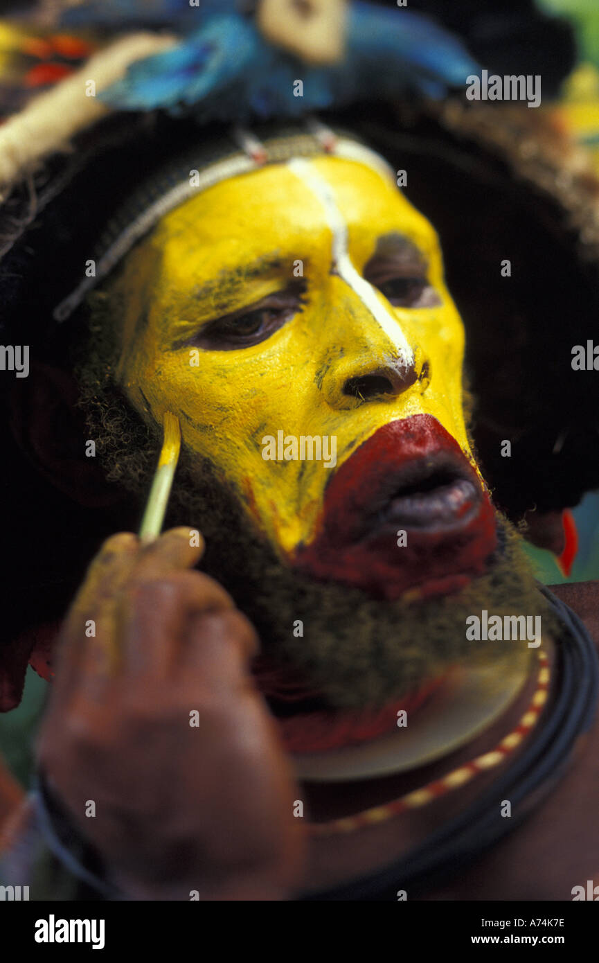 Asia, Papua New Guinea, Tari Valley. Huli Wigmen Stock Photo - Alamy