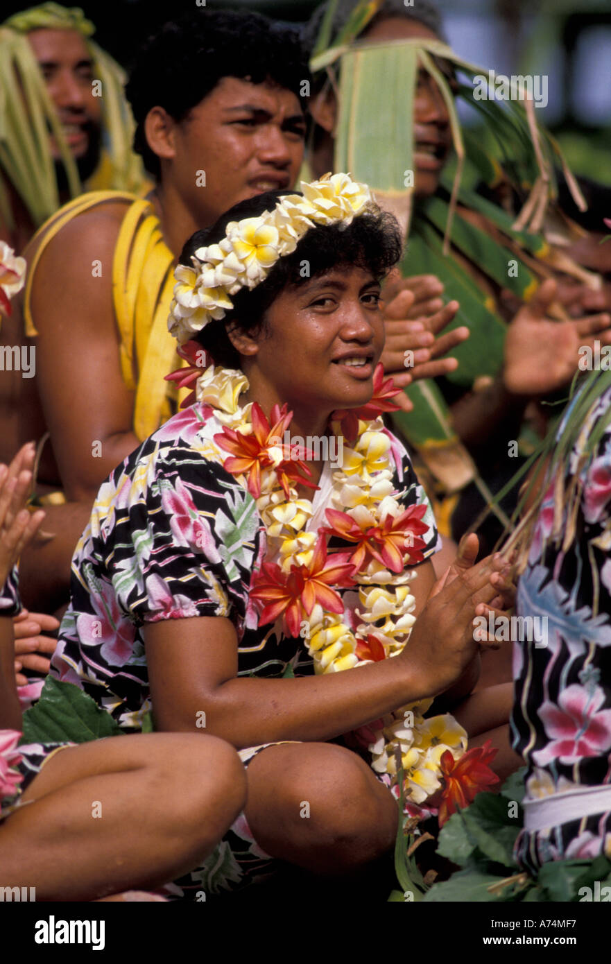 Traditional cook islands lei hi-res stock photography and images - Alamy