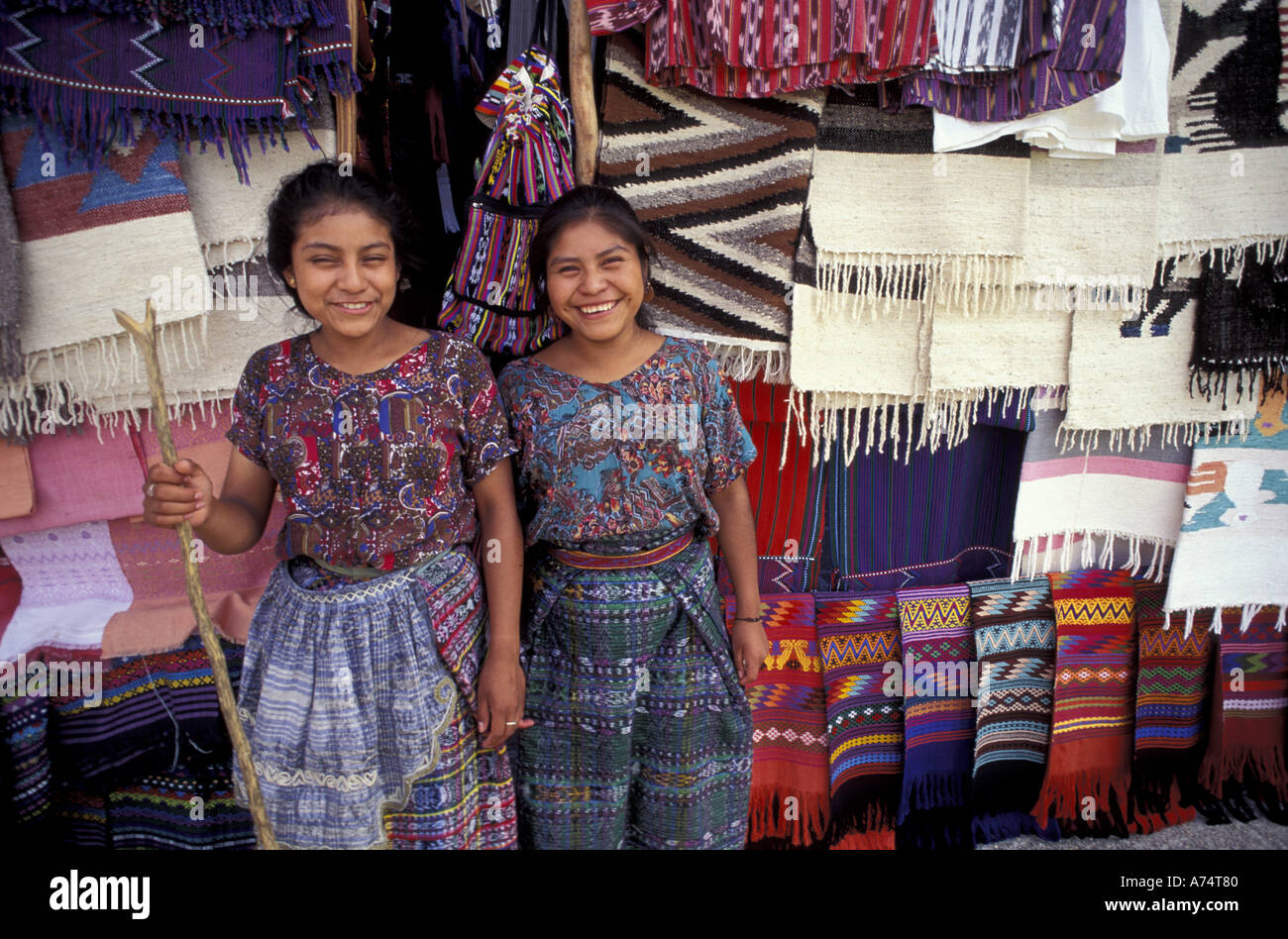 Central America, Guatemala, Tikal. Mayan girls Stock Photo - Alamy