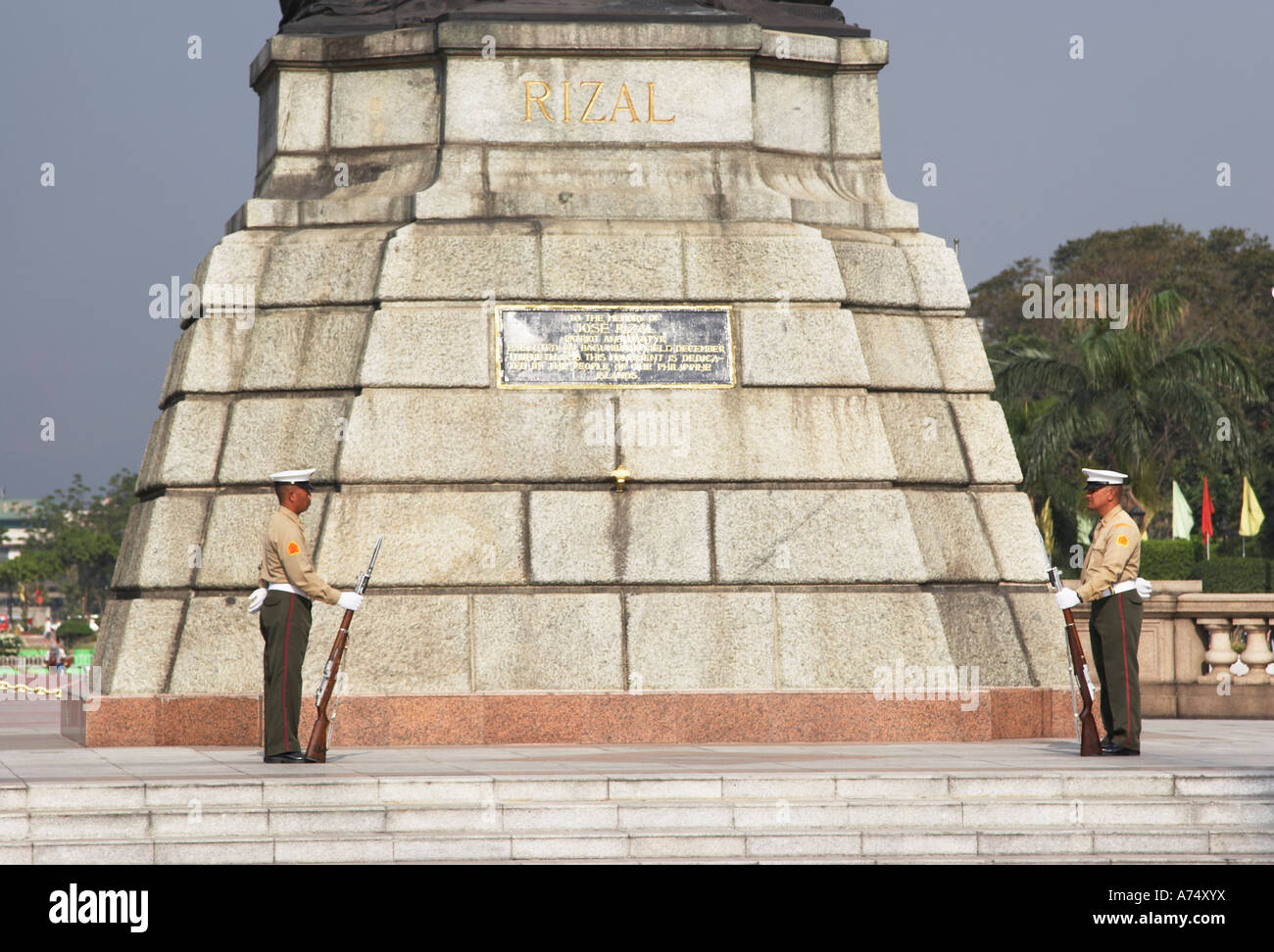 Soldiers At Rizal Memorial Stock Photo - Alamy