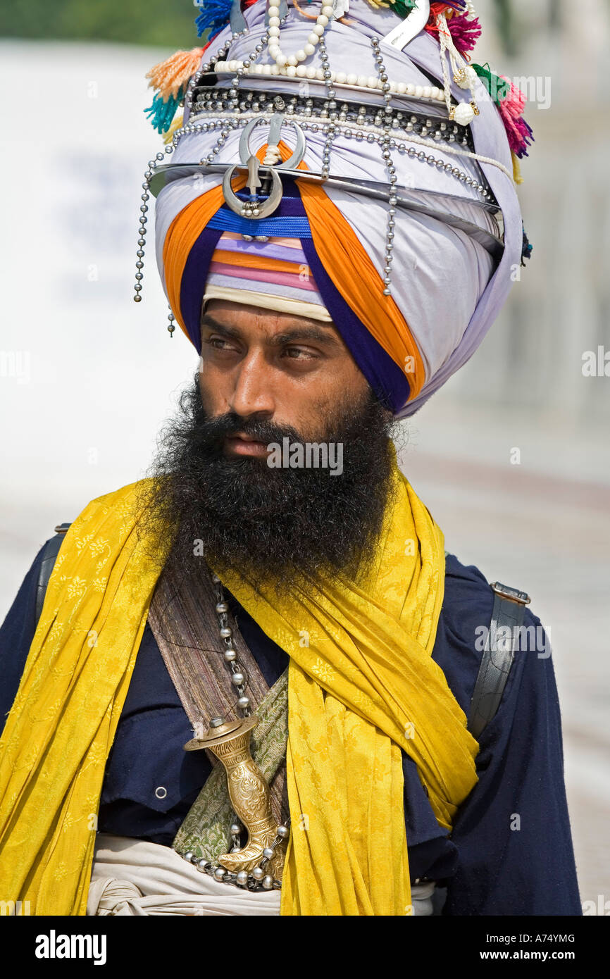 Hindu muslim india hi-res stock photography and images - Alamy