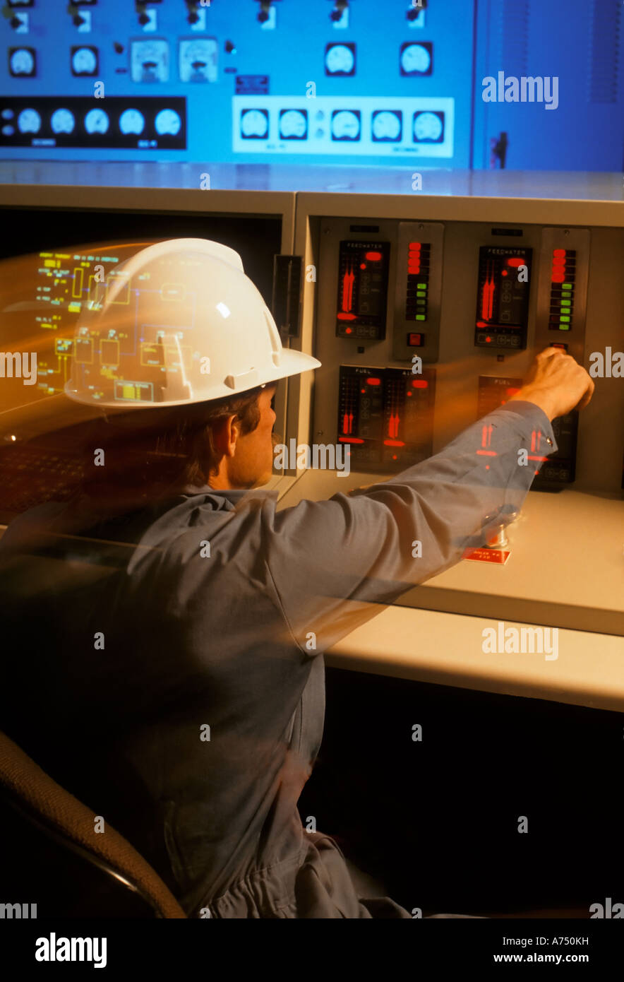 Petrochemical Plant Control Room High Resolution Stock Photography and ...