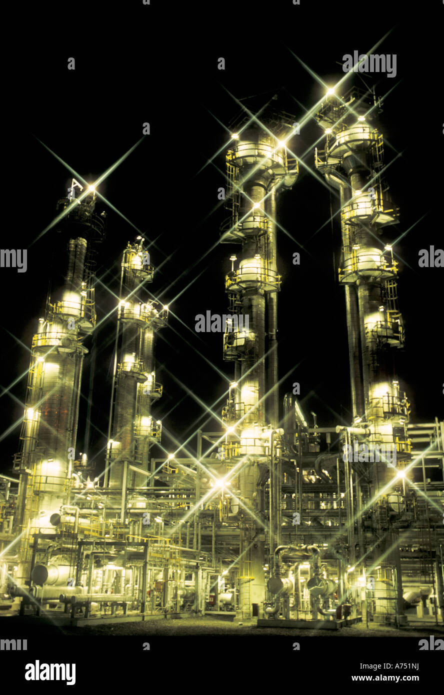 Oil refinery in regina hi-res stock photography and images - Alamy
