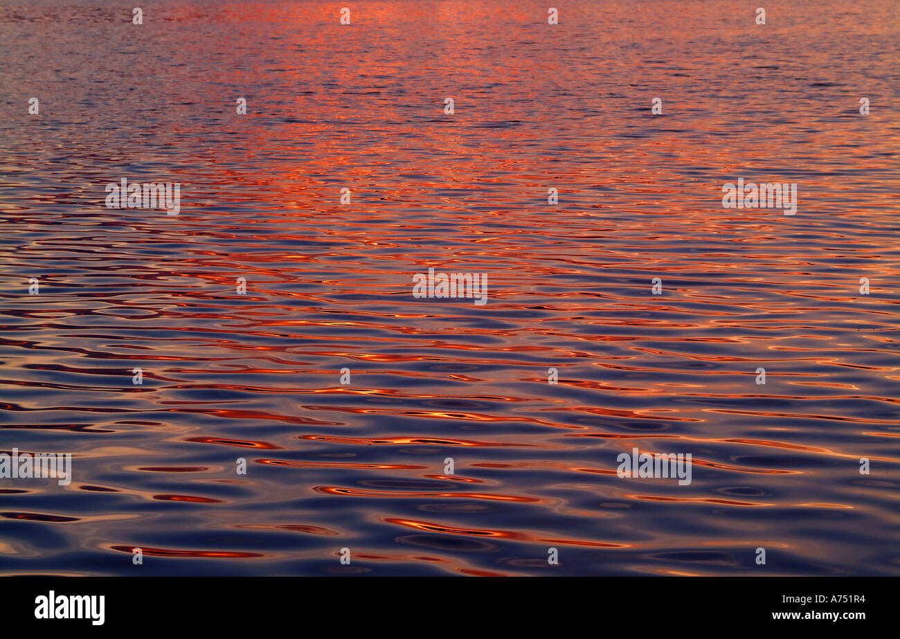 Reflections in water sunset hi-res stock photography and images - Alamy