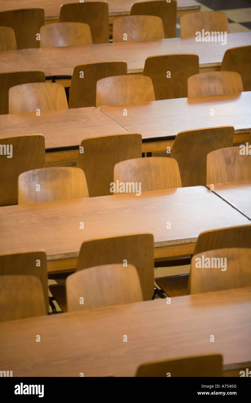 Empty desks in classroom Stock Photo - Alamy