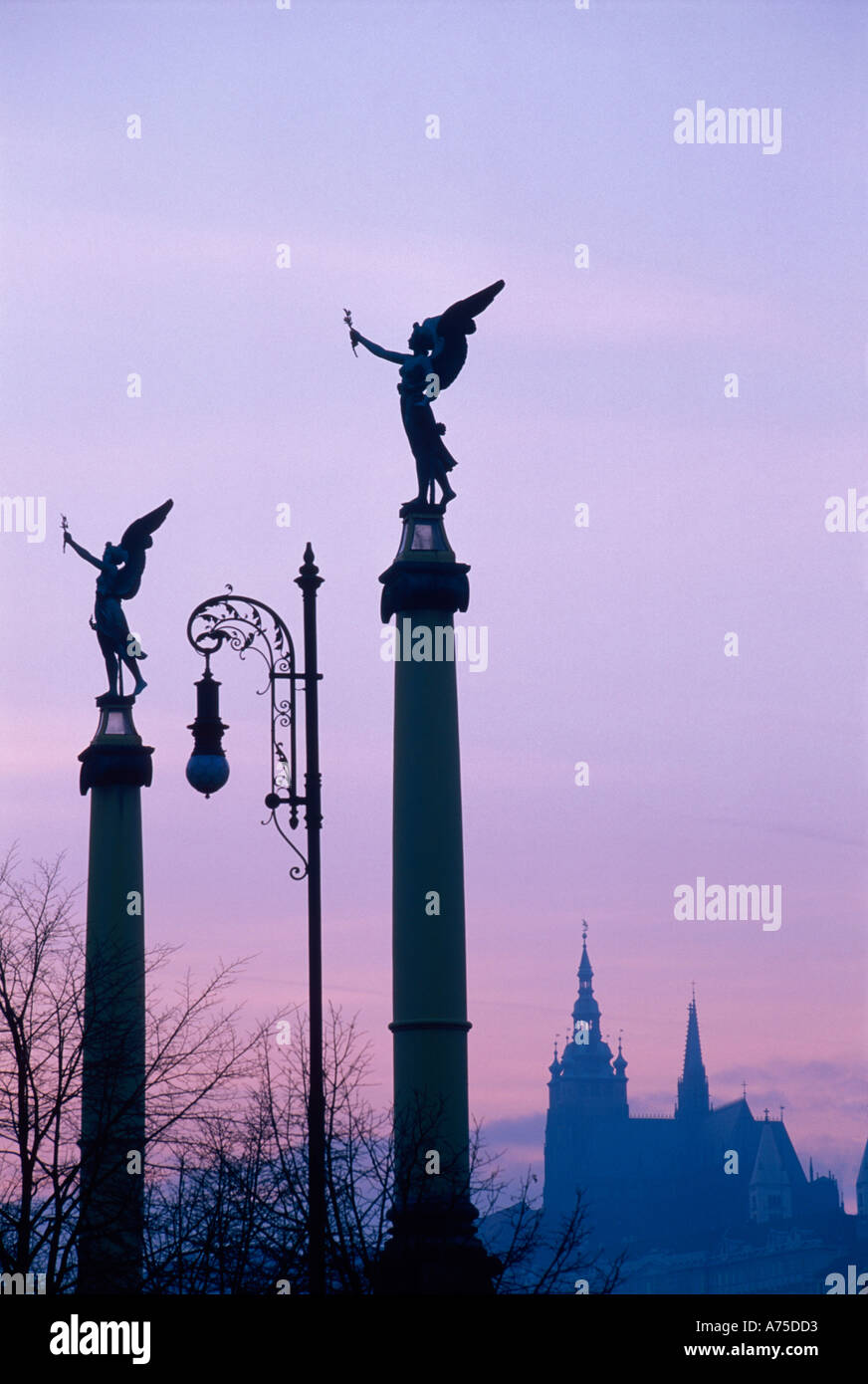 Sculpture prague bridge cechuv hi-res stock photography and images - Alamy