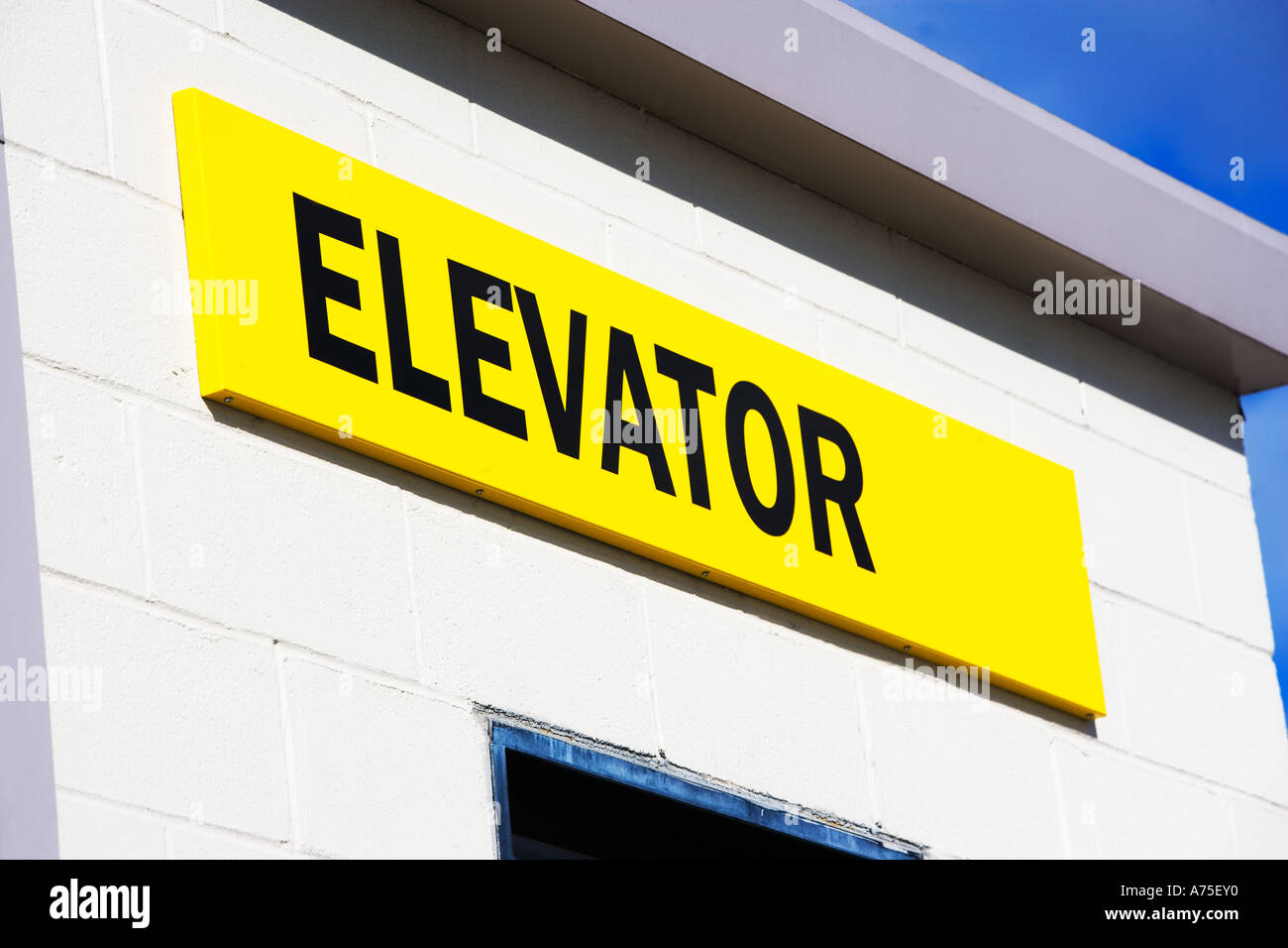 ELEVATOR SIGN, SIGN Stock Photo - Alamy