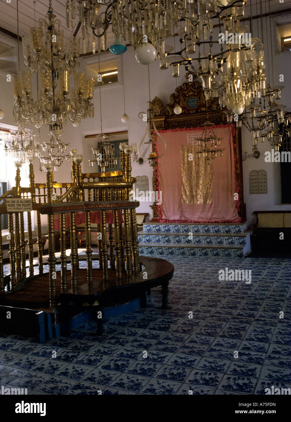 JEWISH SYNAGOGUE IN MATTANCHERY KOCHI KERALA Stock Photo - Alamy