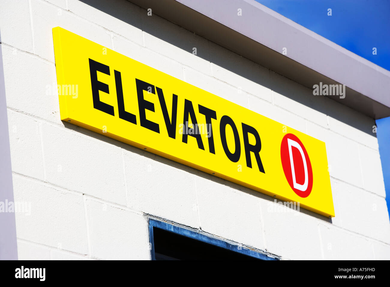 ELEVATOR SIGN, SIGN Stock Photo - Alamy