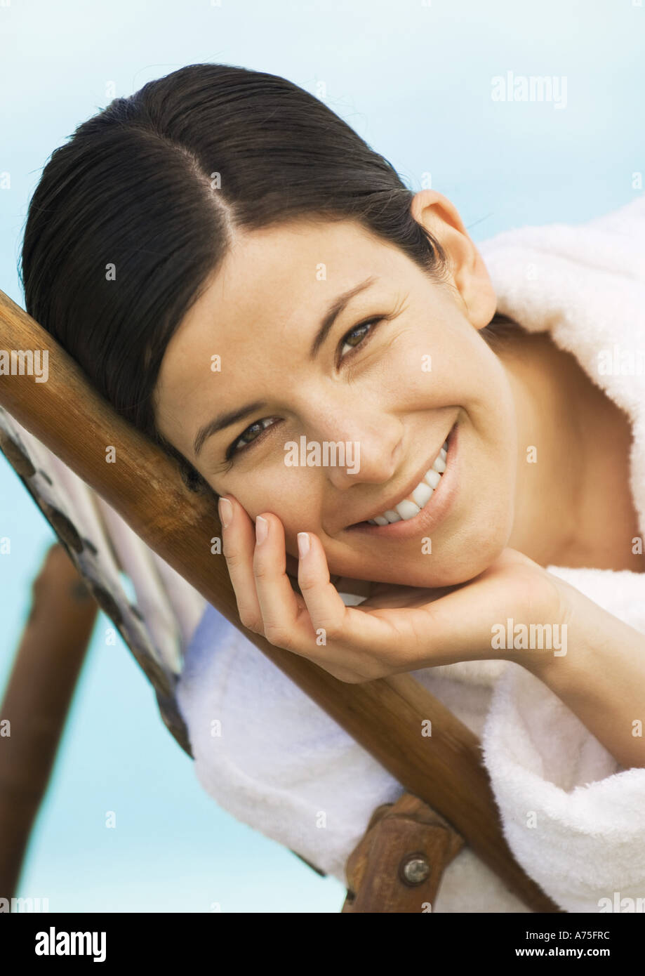 Reclining bath chair hi-res stock photography and images - Alamy