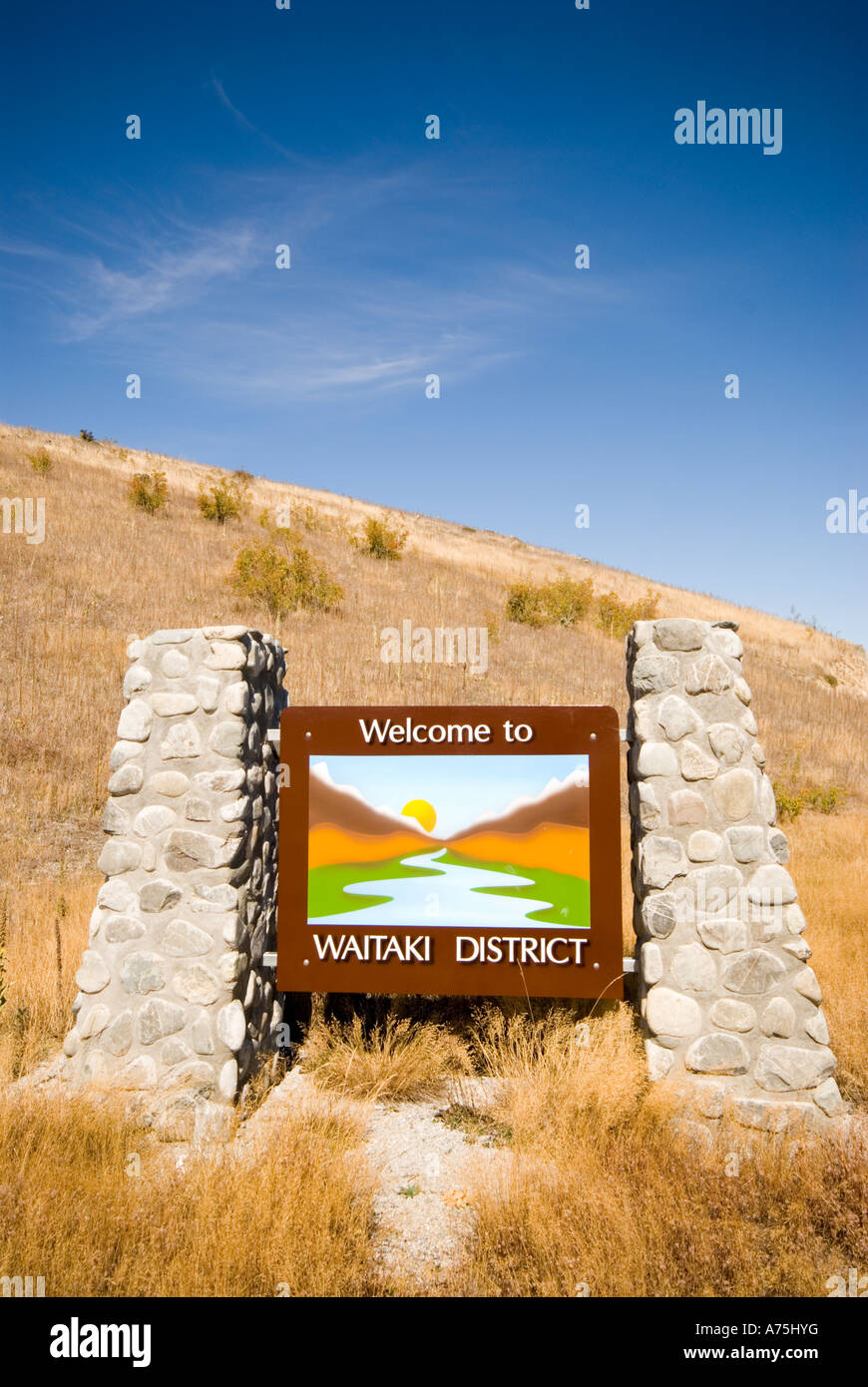 Welcome to Waitaki District sign Stock Photo - Alamy