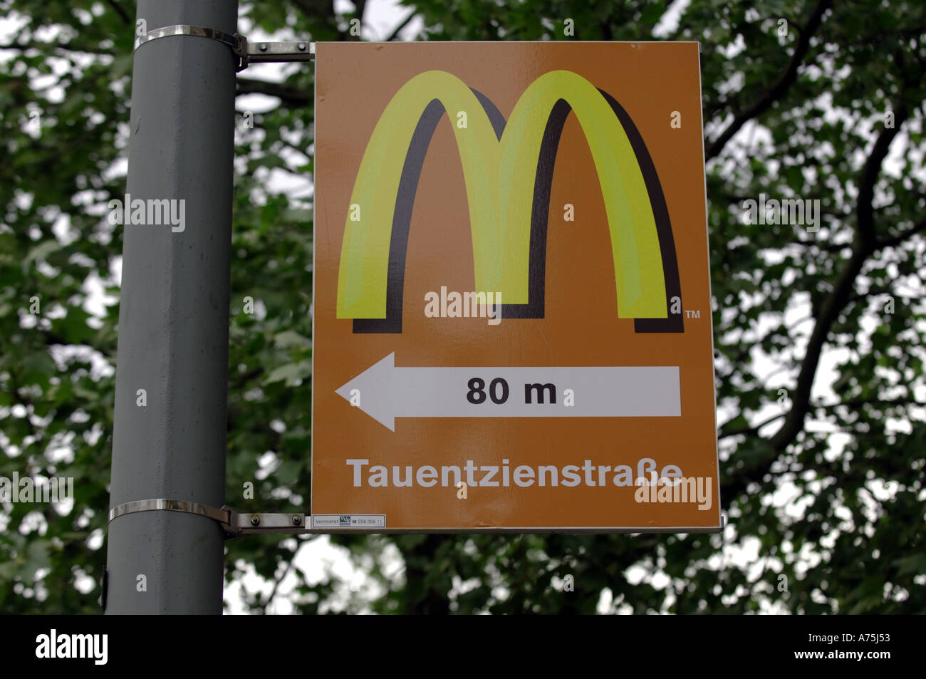 berlin macdonalds mcdonalds sign advertising fastfood Stock Photo - Alamy