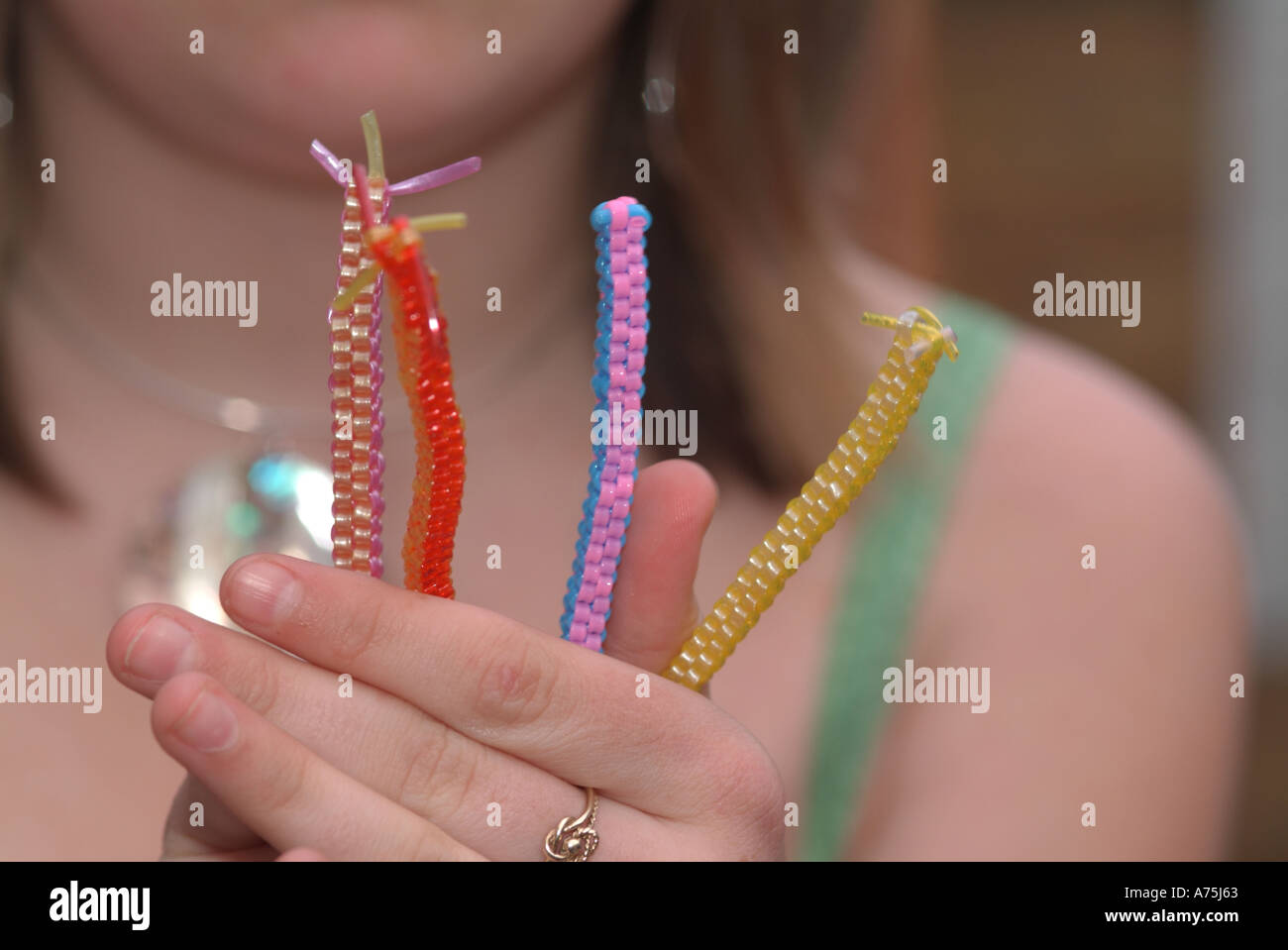 young girl making scooby scoubi scouby scoubie scoubee scoobee scoobi ...