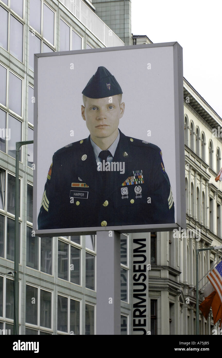 checkpoint charlie Stock Photo - Alamy