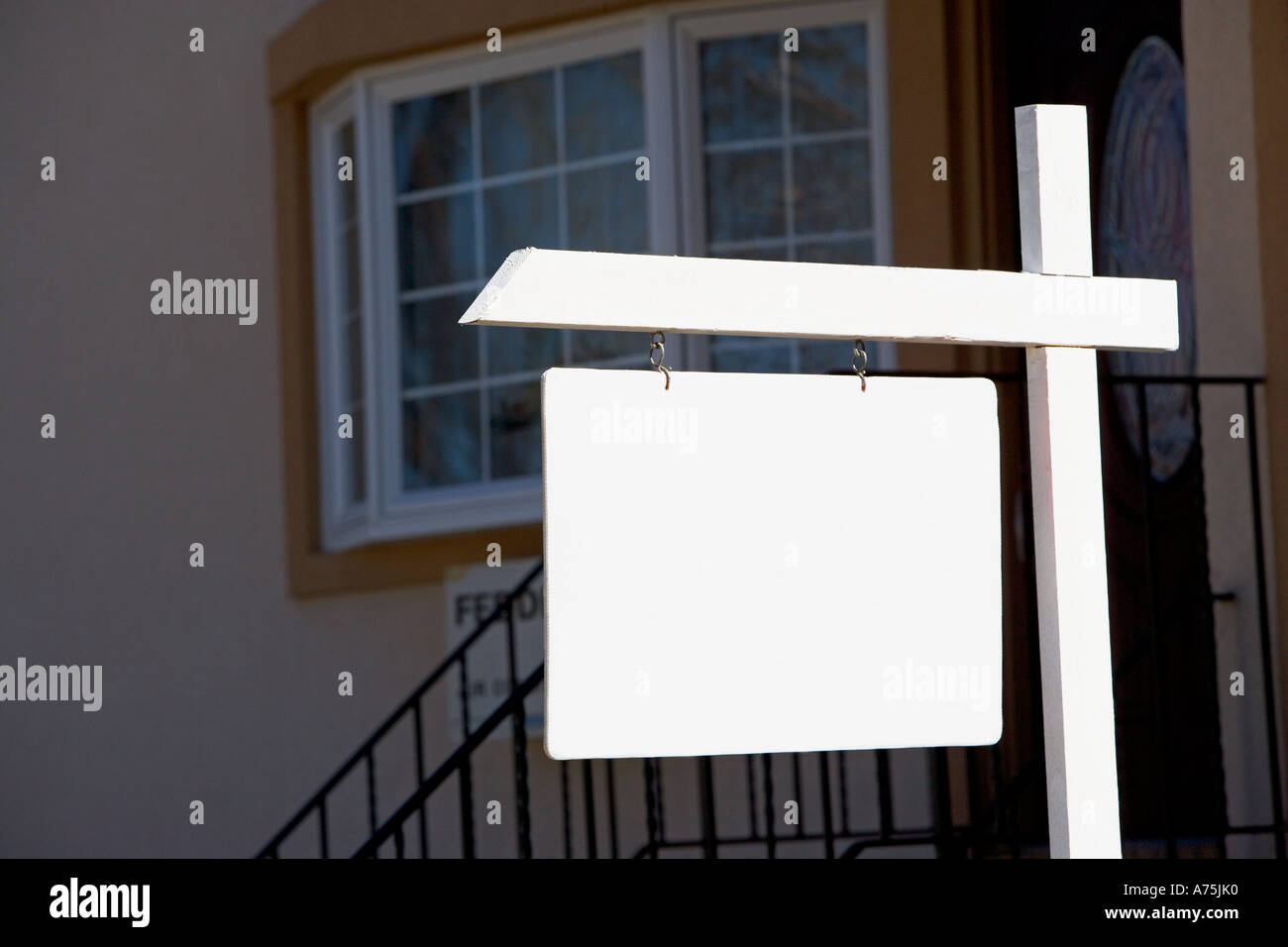 HOUSE FOR SALE SIGN, BLANK SIGN, COPY SPACE Stock Photo - Alamy