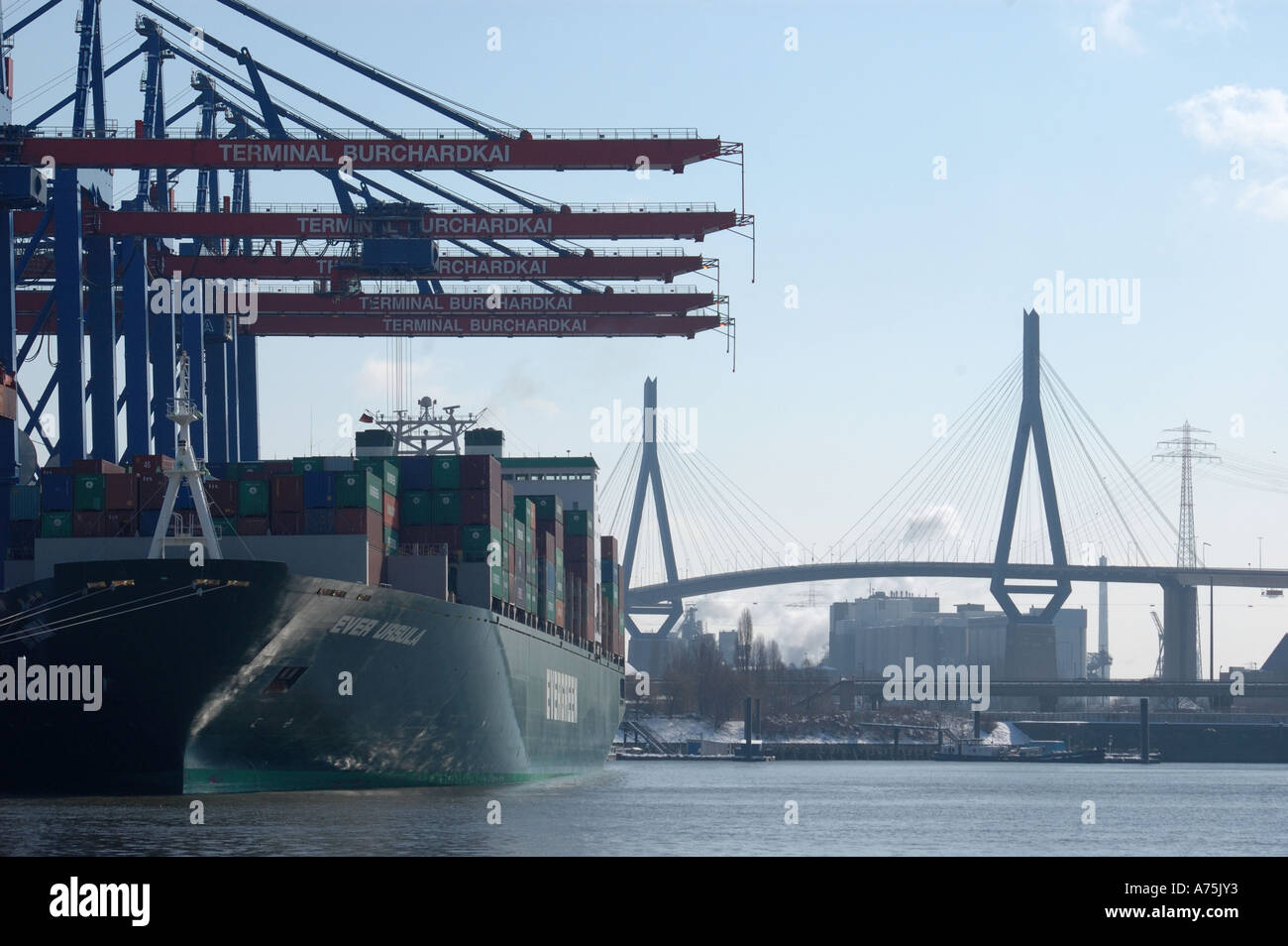 Container ship in Hamburg port Stock Photo - Alamy