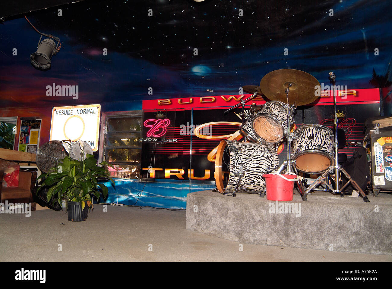 The key largo bar in Florida Stock Photo - Alamy