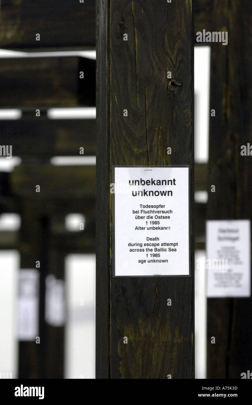US Army Checkpoint Charlie Stock Photo - Alamy