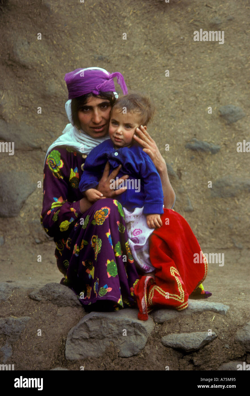 Kurds, Kurdish people, Kurdish woman, woman, Kurdish boy, boy, child ...