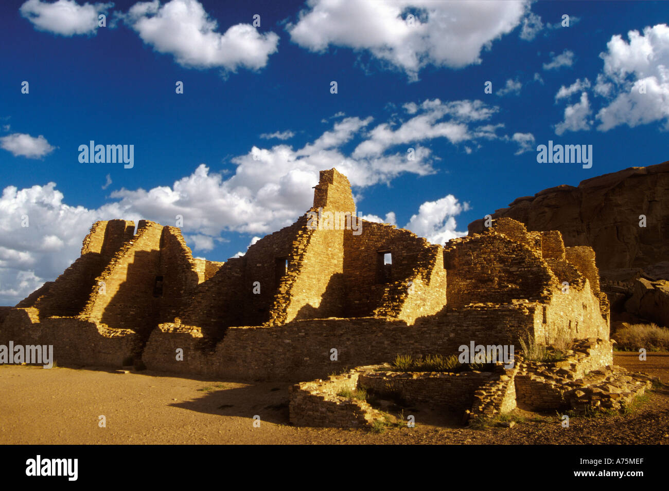 Pueblo Bonito Ruins Chaco Canyon Historical Park Stock Photo - Alamy