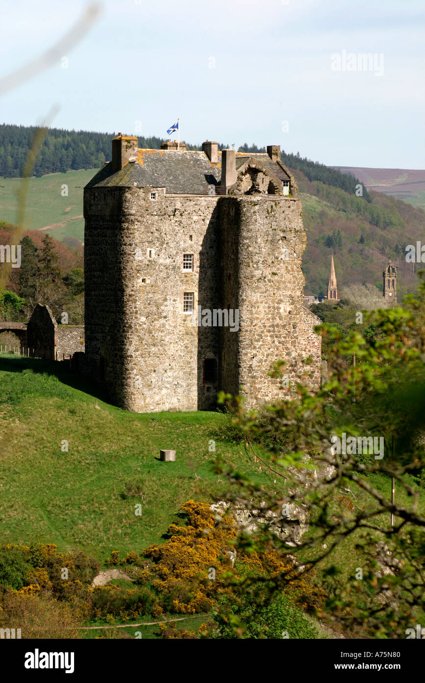 Neidpath castle hi-res stock photography and images - Alamy