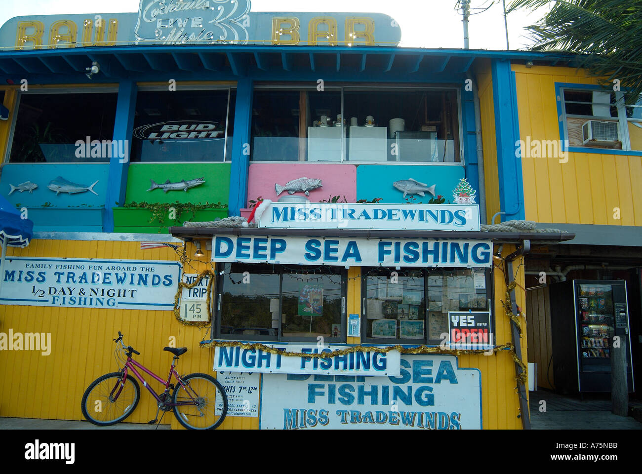 A bar restaurant in the Florida Keys Stock Photo - Alamy