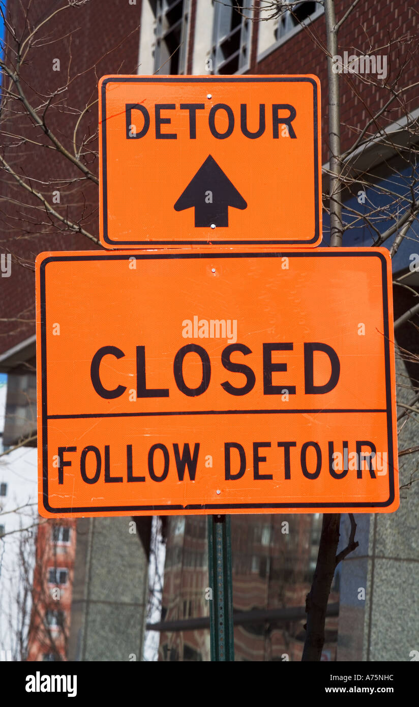 DETOUR SIGN, STREET CLOSED Stock Photo - Alamy