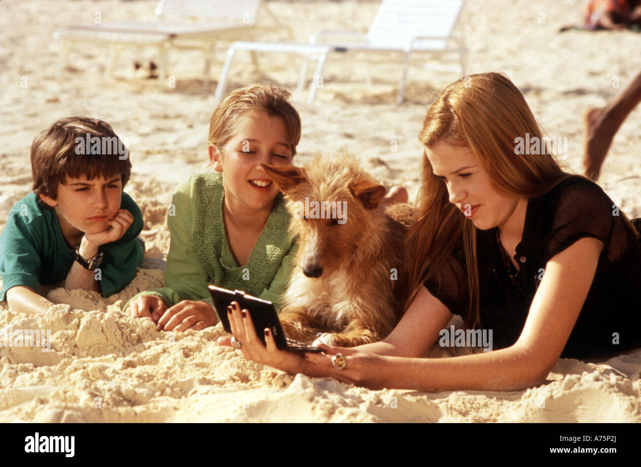 ZEUS AND ROXANNE 1997 MGM film with from left Miko Hughes, Jessica ...