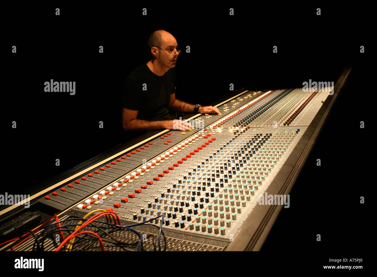 Old school monitors hi-res stock photography and images - Alamy