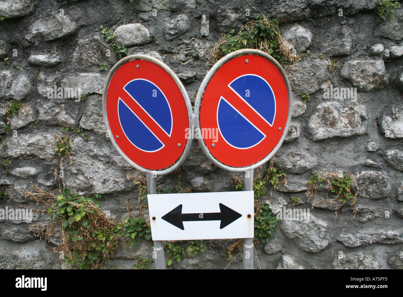 Which way road sign Stock Photo - Alamy