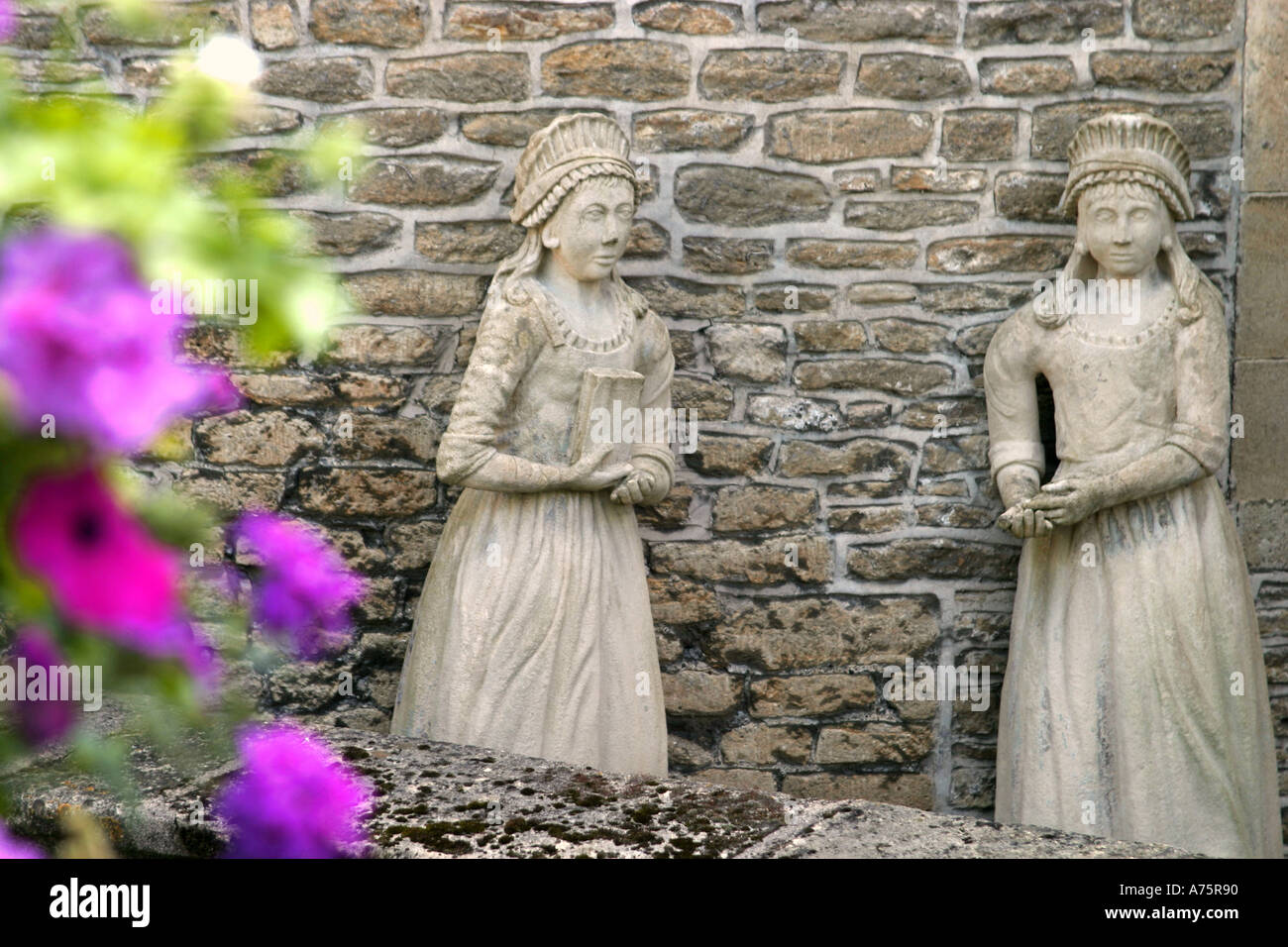 Carves stones hi-res stock photography and images - Alamy